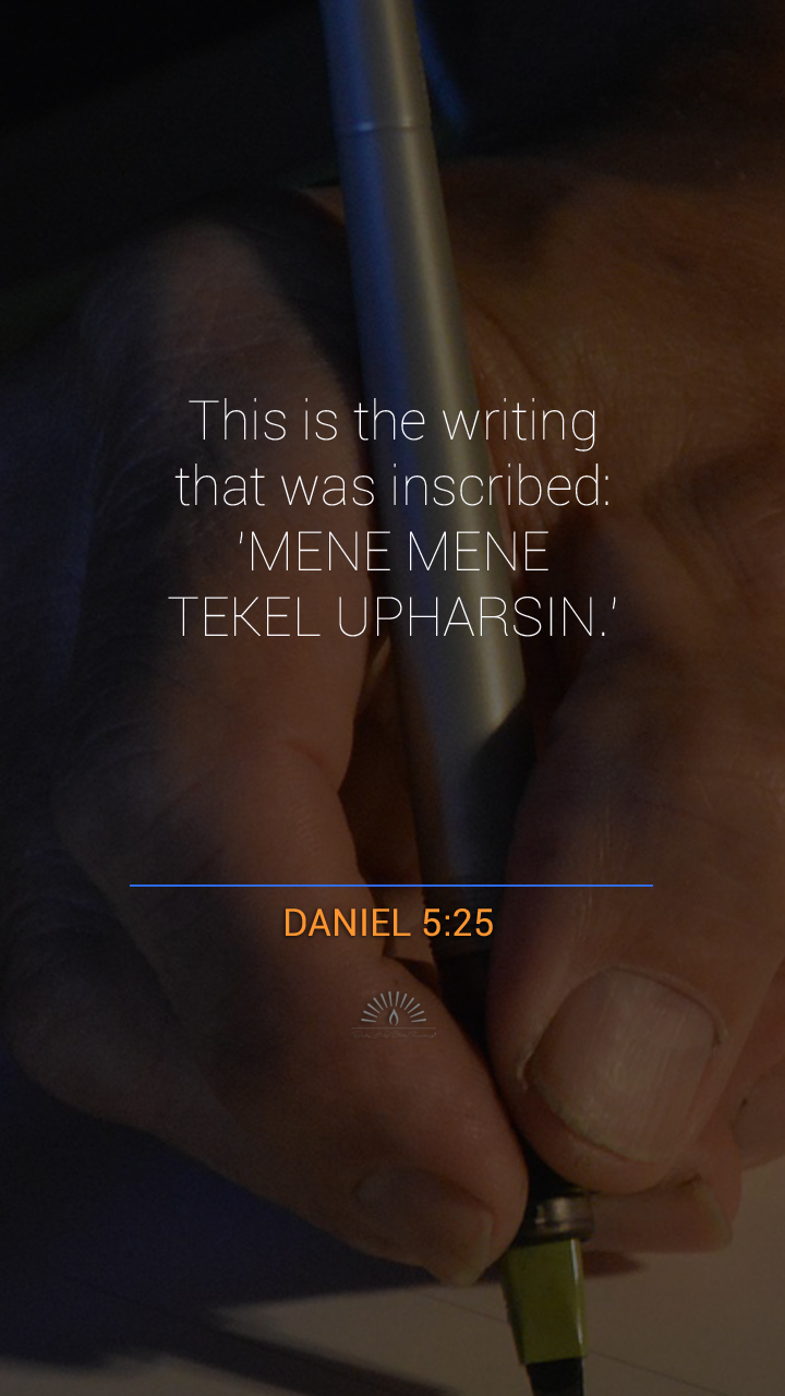 Daniel Chapter 5 | Daily Holy Bible Reading