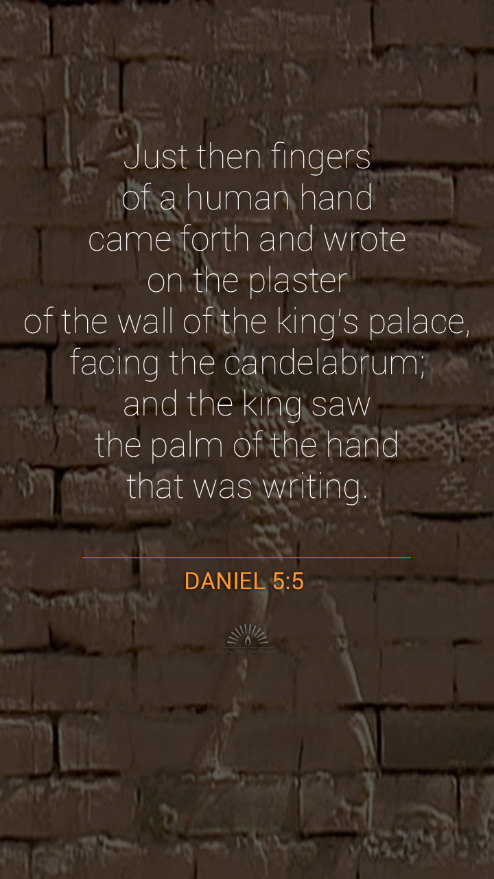 Daniel Chapter 5 | Daily Holy Bible Reading